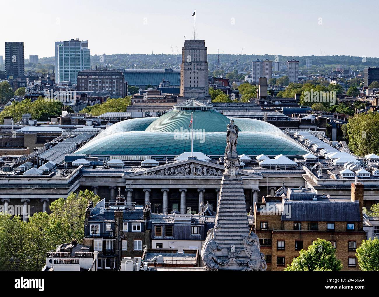 The glass roof of the Great Court of the British Museum, London Stock ...