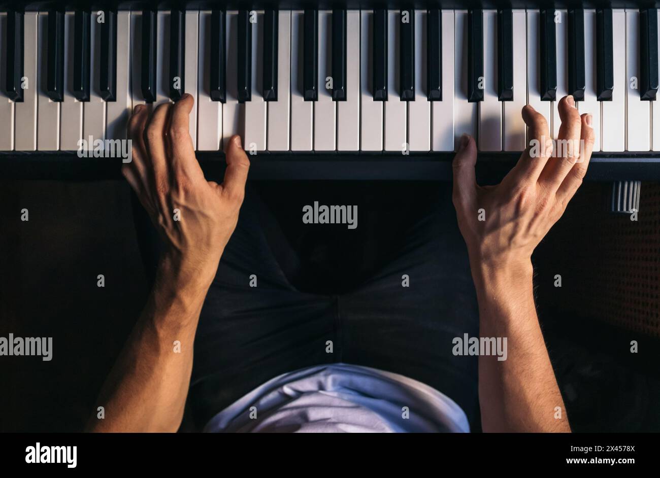 Piano top view hi-res stock photography and images - Alamy