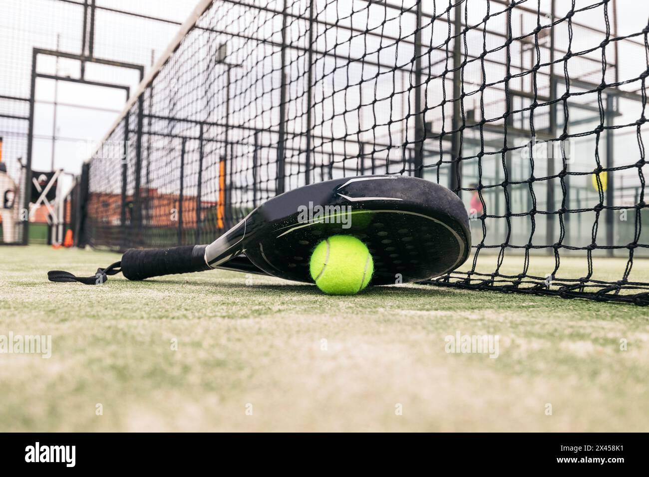 Padel tennis silhouette hi-res stock photography and images - Alamy