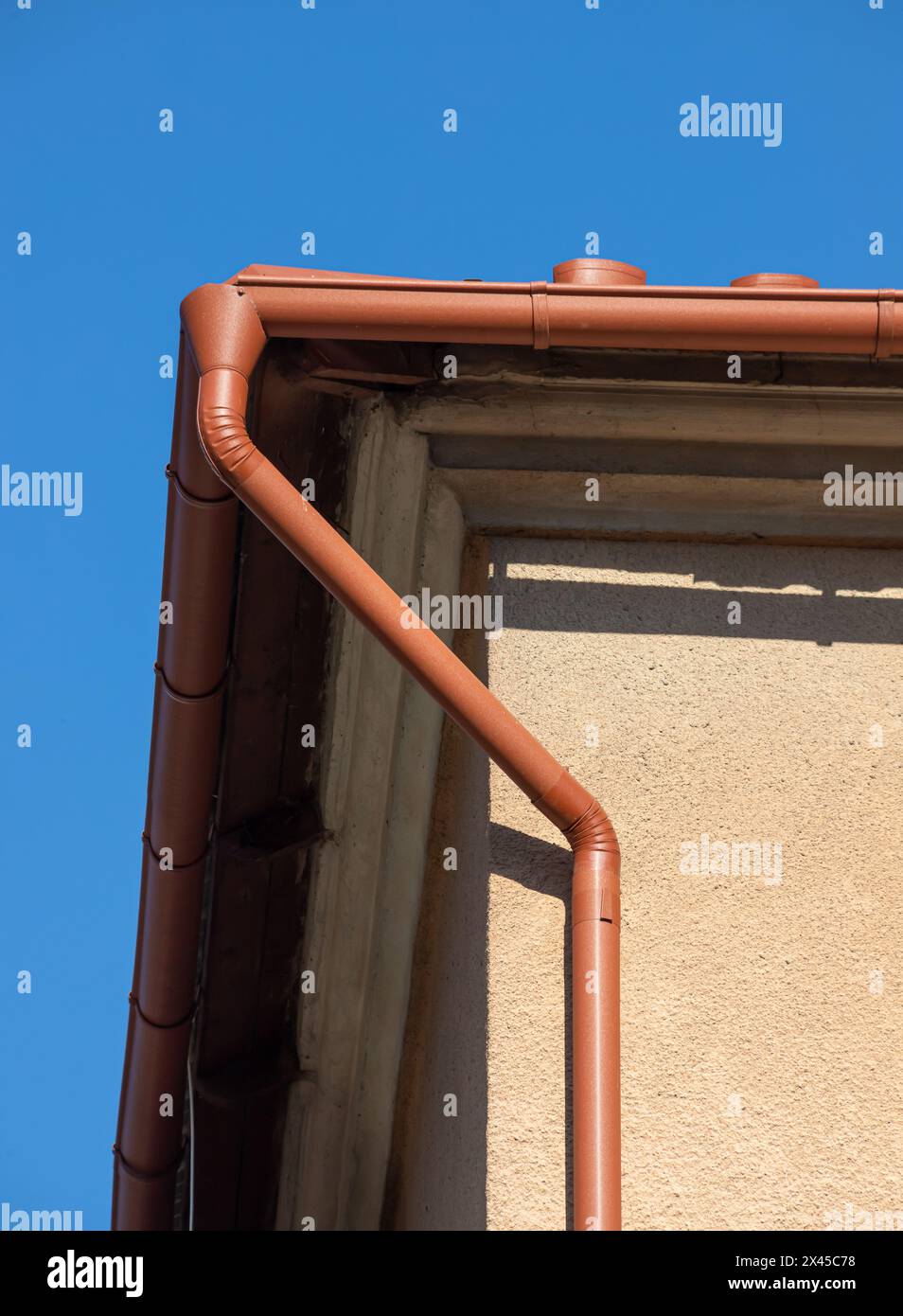 Corner gutter hi-res stock photography and images - Alamy