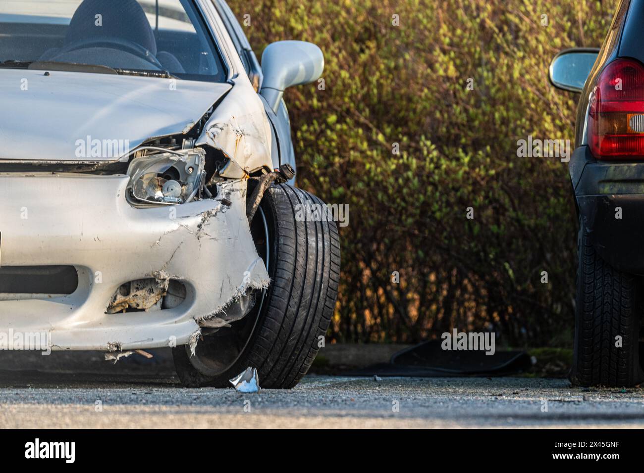 Badly damaged truck hi-res stock photography and images - Alamy