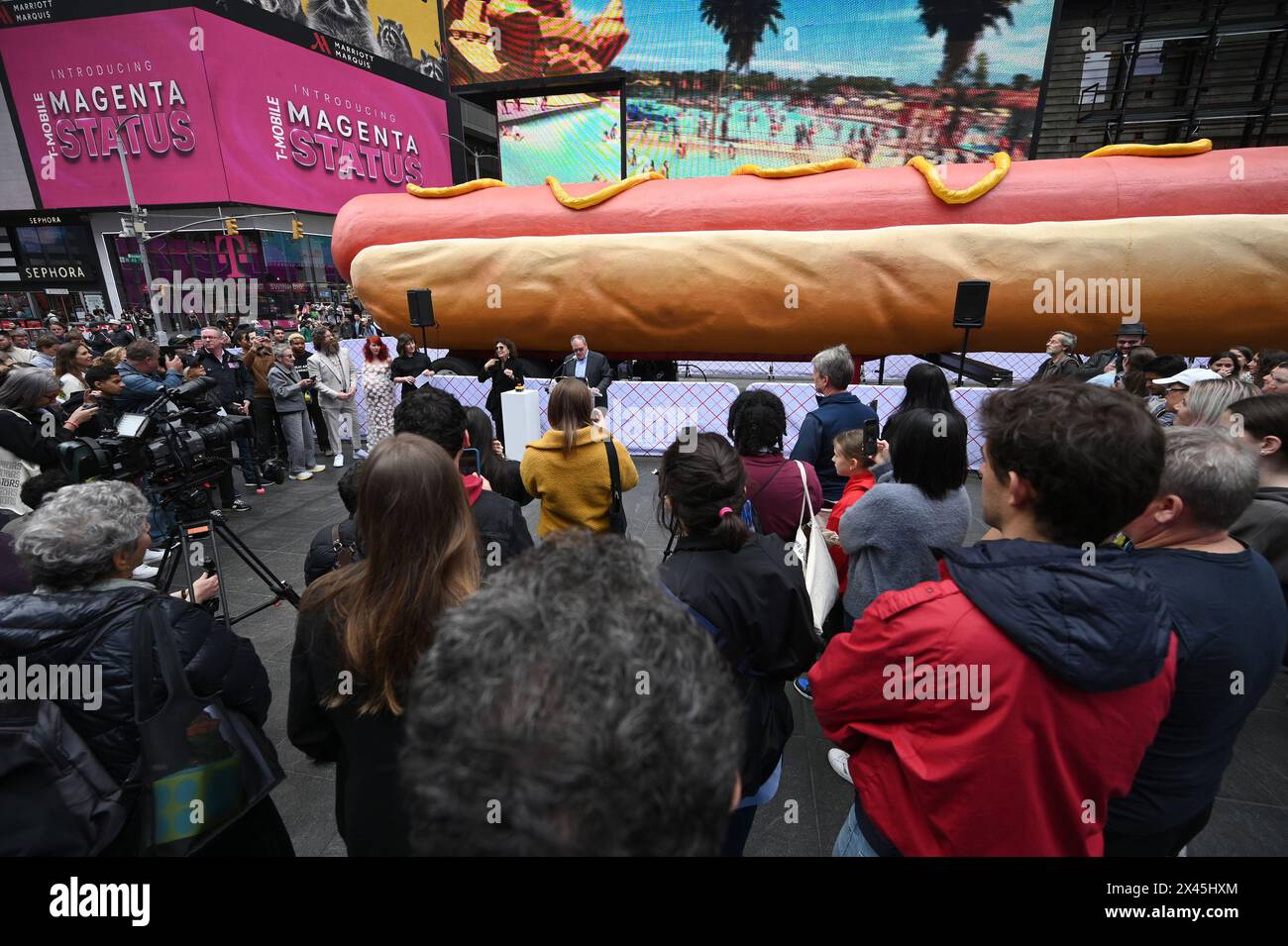 New York, USA. 30th Apr, 2024. People gather around the press ...