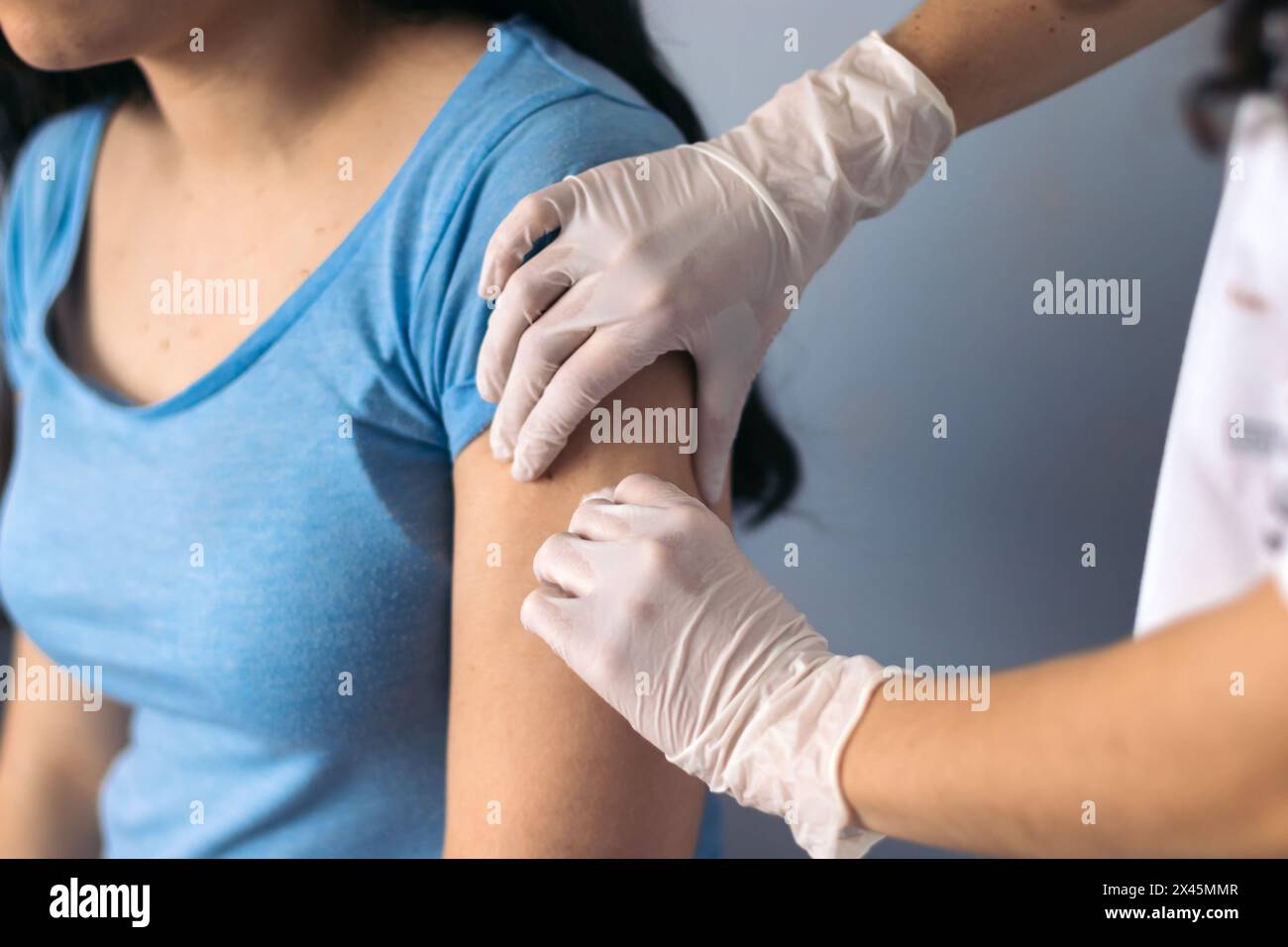 Nurse cleaning injection hi-res stock photography and images - Alamy