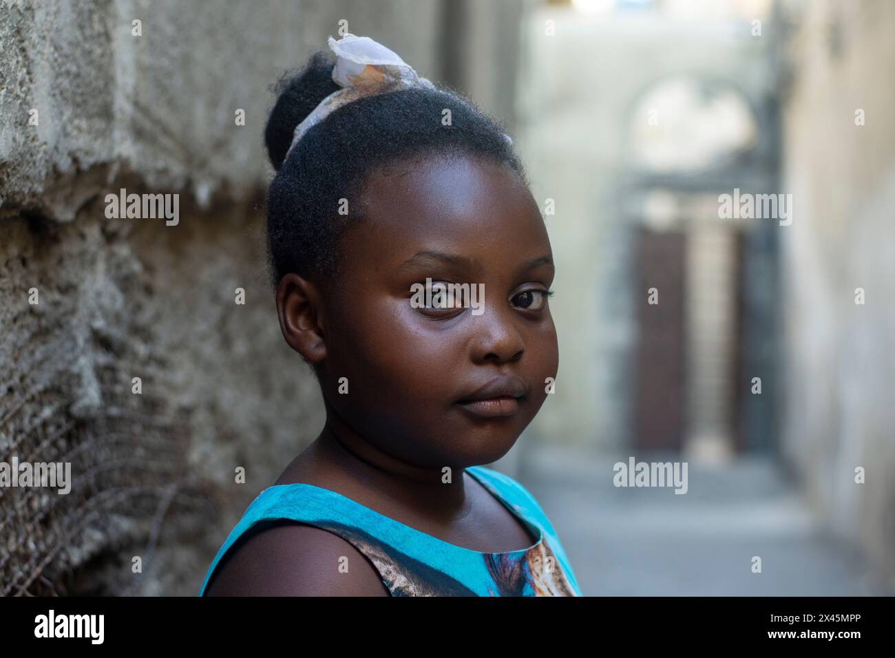 Pic of normal girl hi-res stock photography and images - Alamy