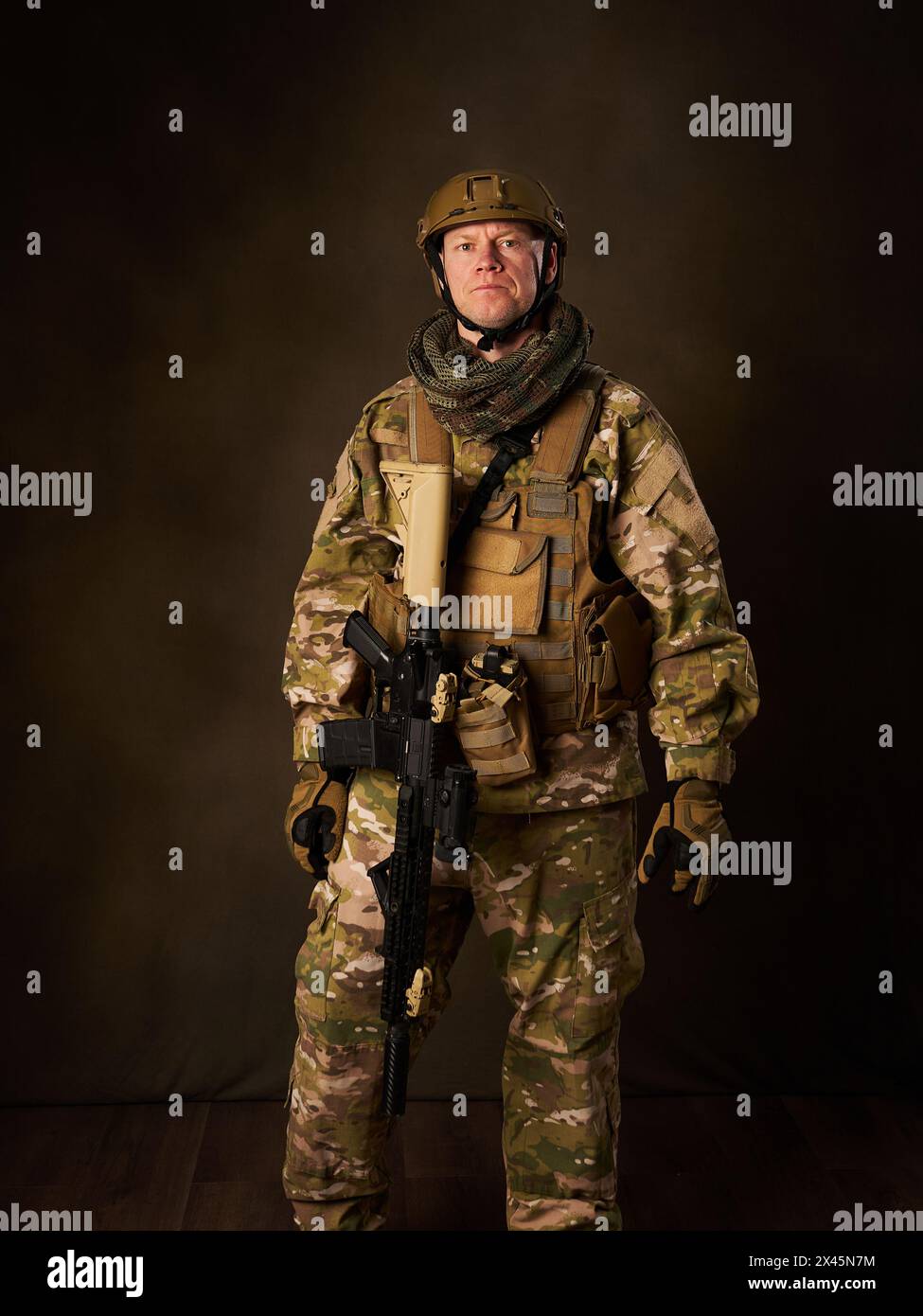 Telescopic vision hi-res stock photography and images - Alamy