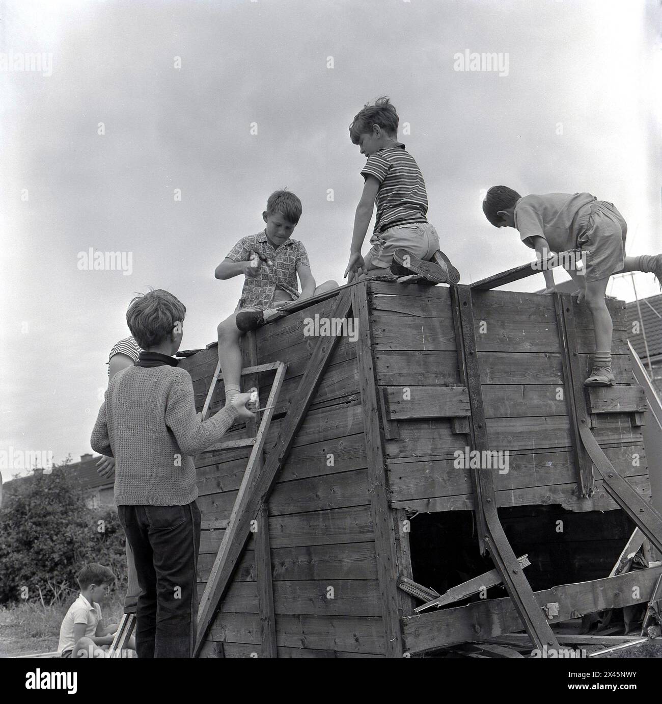 1960s construction hi-res stock photography and images - Alamy