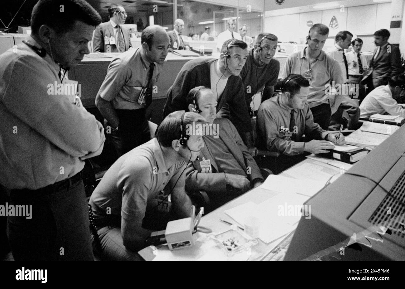 NASA Apollo 13 Mission Control Room during the probelmatic lunar ...