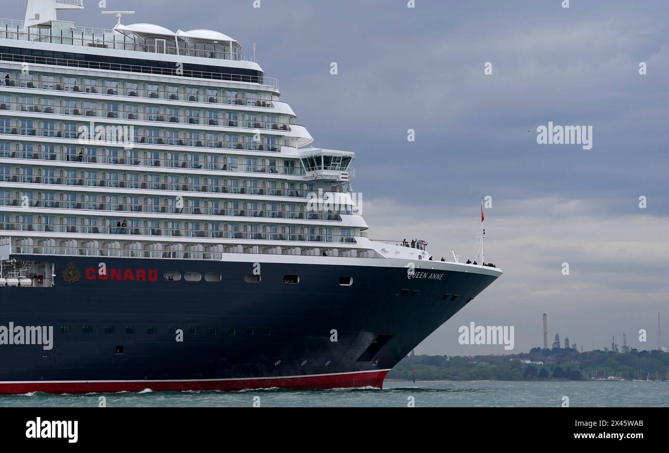 Cunard's newest cruise ship Queen Anne arrives at the City Cruise ...