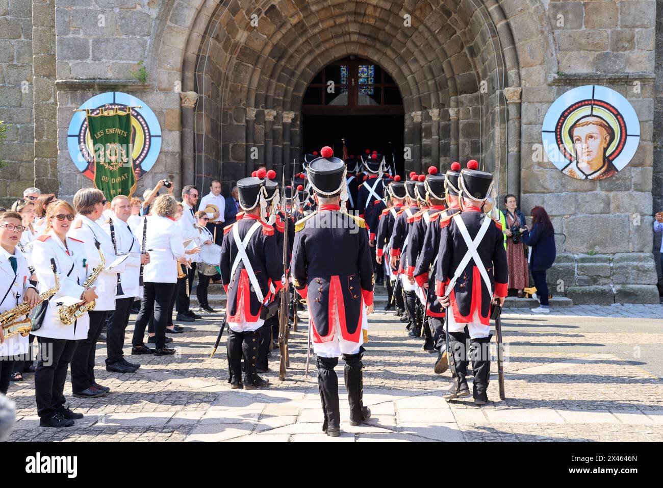 Le Dorat, France. Soldiers of the Napoleonic guard during the ...