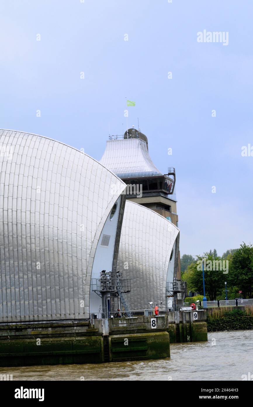Thames Barrier is one of the largest movable flood barriers in the ...