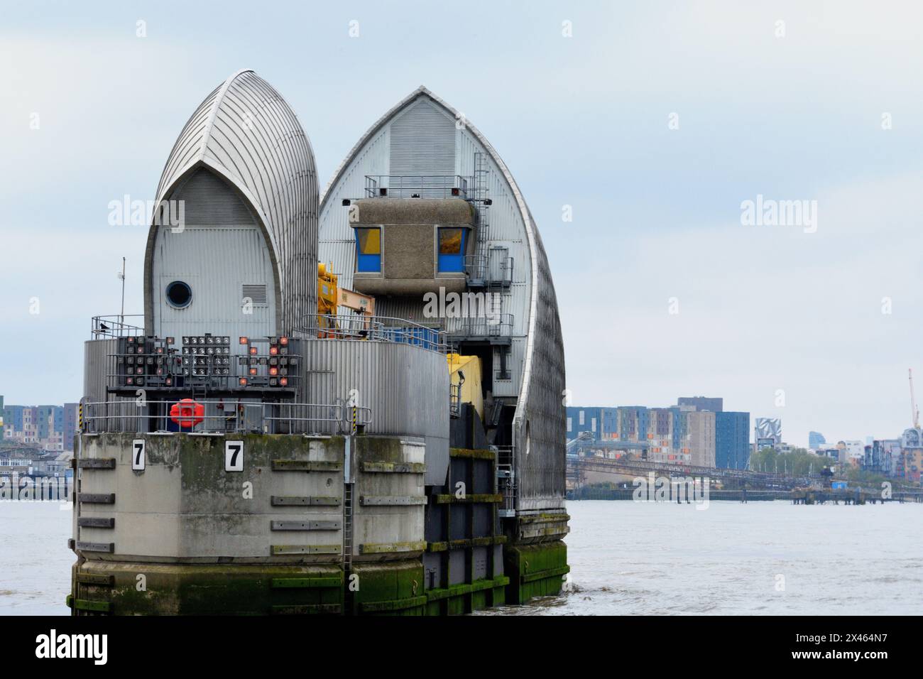 Thames Barrier is one of the largest movable flood barriers in the ...
