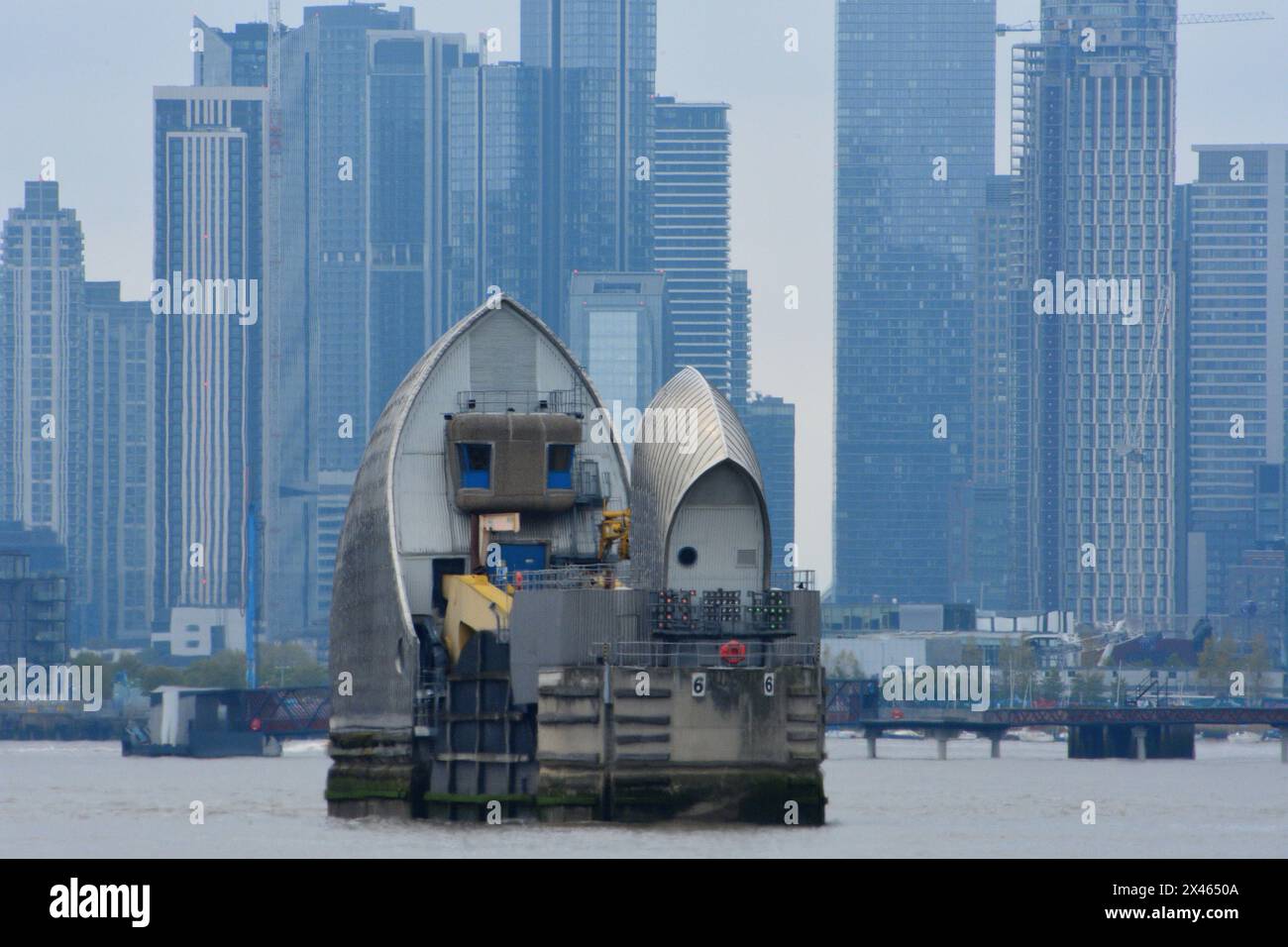 Thames Barrier is one of the largest movable flood barriers in the ...