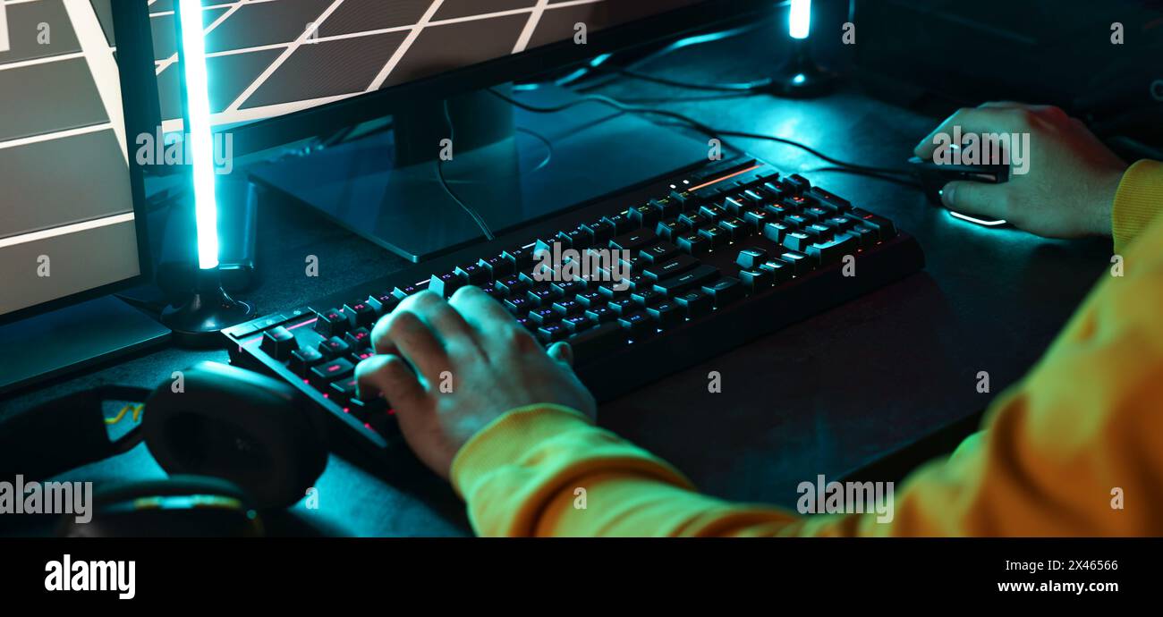 Playing video games on computer hi-res stock photography and images - Alamy