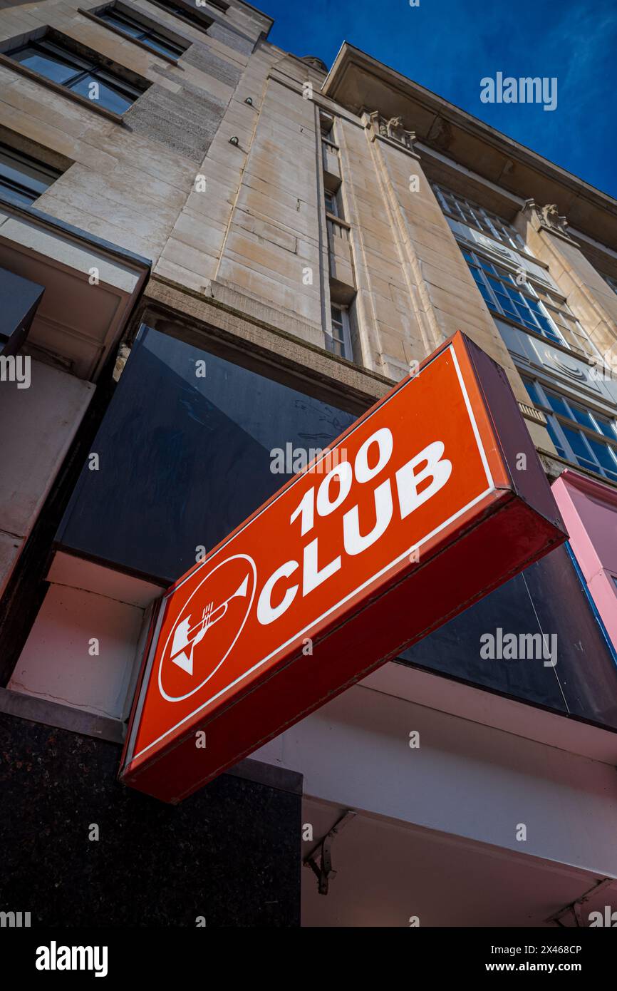 100 club oxford st hi-res stock photography and images - Alamy