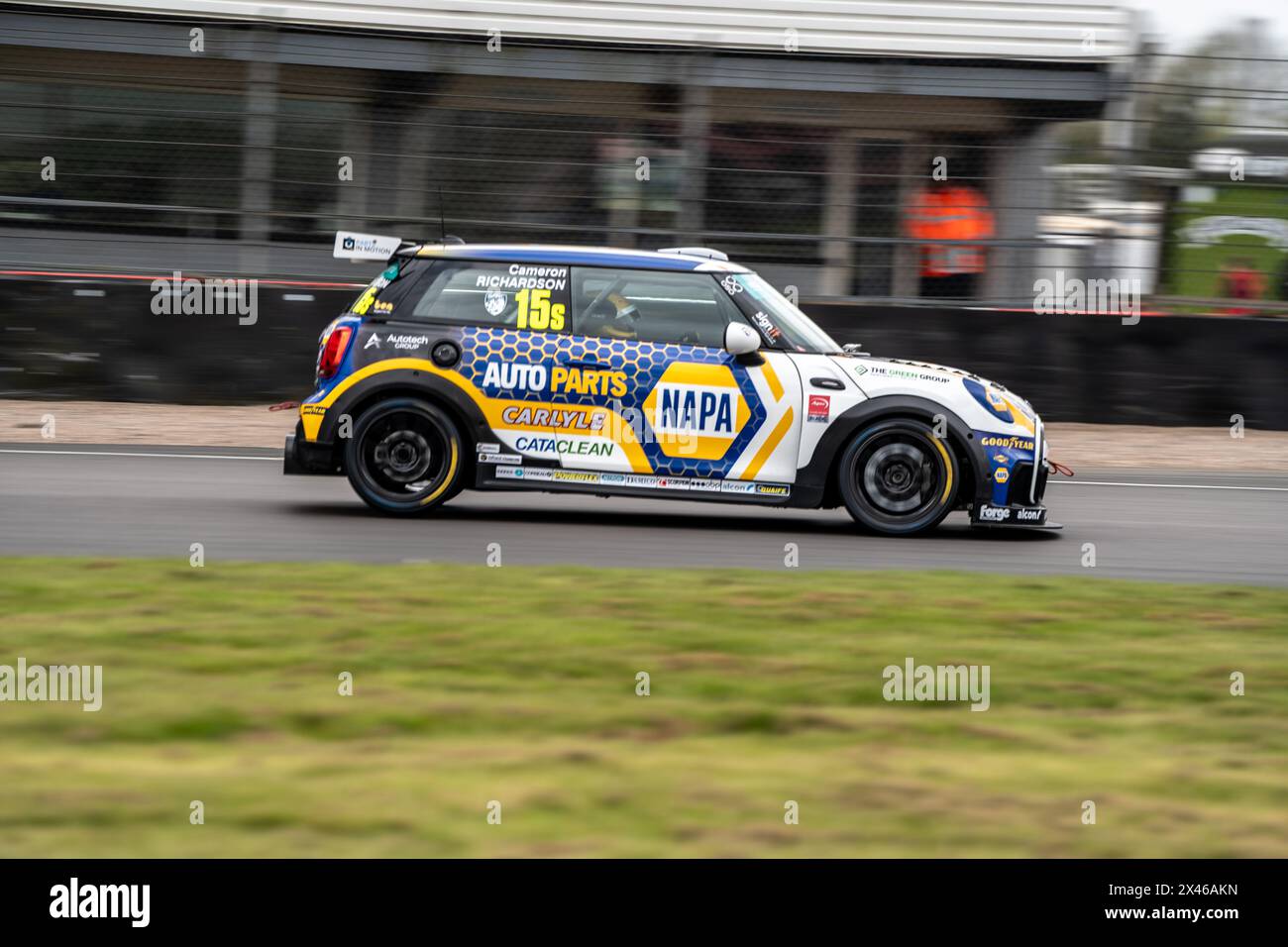 Cameron Richardson 15S Napa Racing UK 15S Vertu Motors Mini Challenge ...
