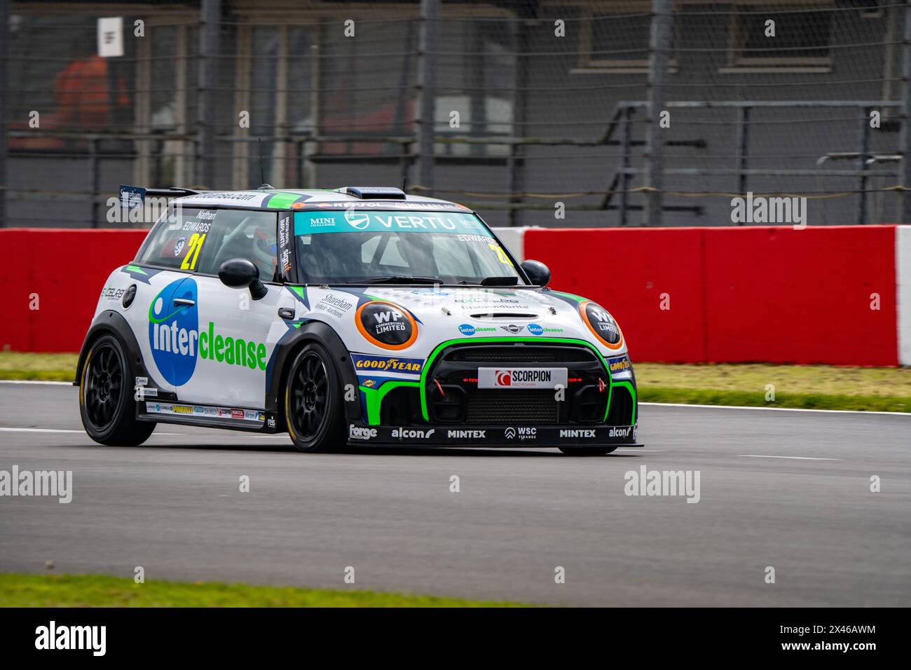 Nathan Edwards 21 Vertu Motors Mini Challenge at Donington Park, Derby ...