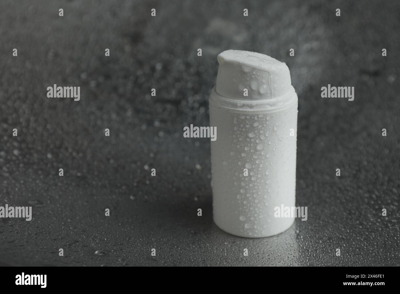 Moisturizing cream in bottle hi-res stock photography and images - Alamy