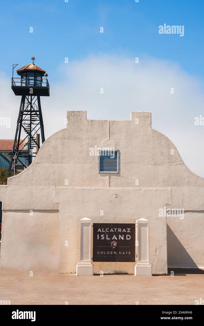 Alcatraz Island Wall Simple Design w or ALCATRAZ ISLAND Sign, Guard ...