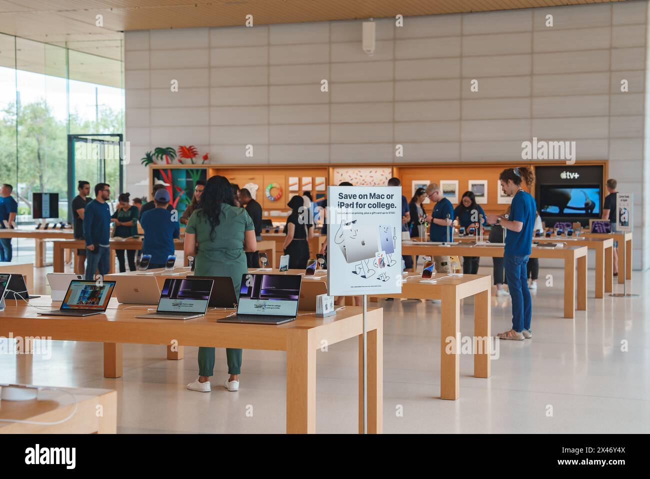 Modern Apple Store interior, Mountain View, CA sleek design, products ...