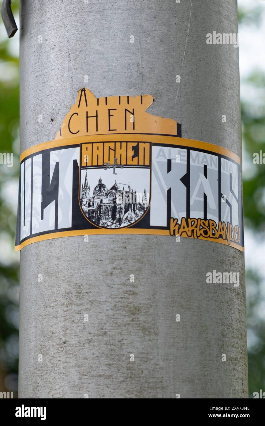 Sind nach dem Aufstieg von Alemannia Aachen wieder praesenter, die rechtsoffenen Ultra-Gruppen ...