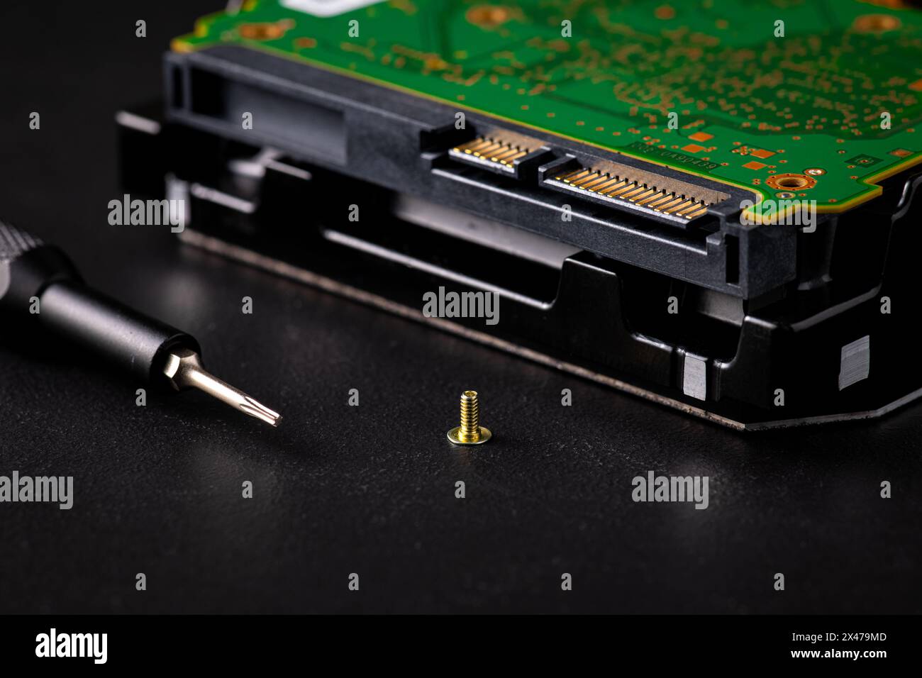 Hard disk drive and printed circuit board with SATA power connector ...