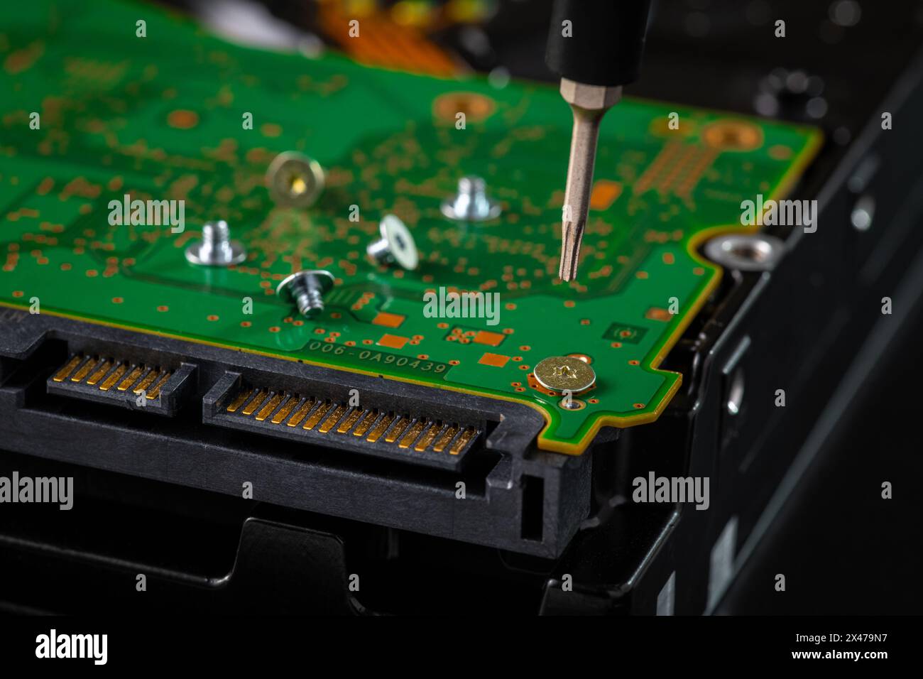 Hard disk drive and printed circuit board with SATA power connector ...