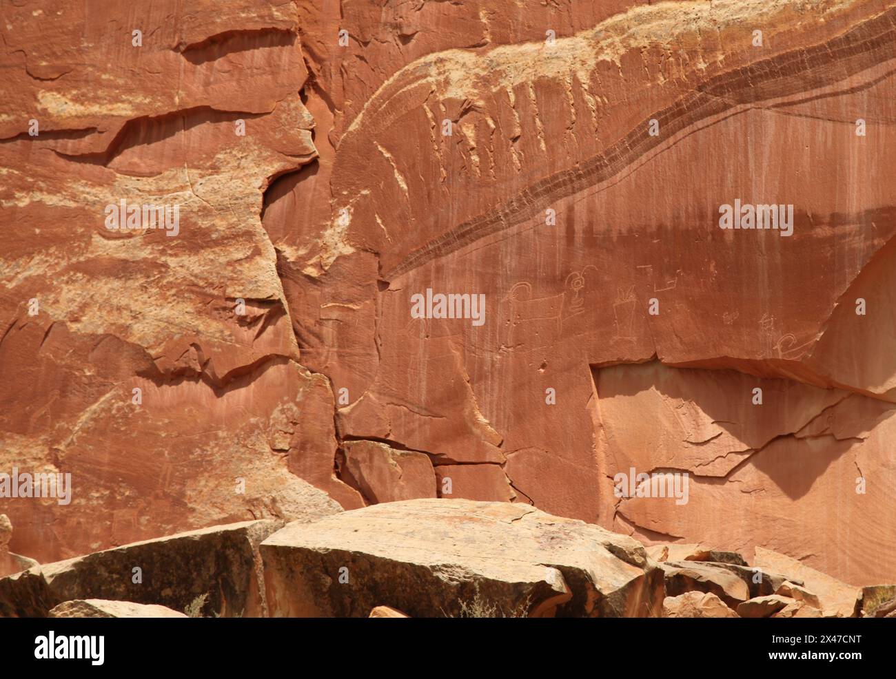 Petroglyphs in Capitol Reef National Park, Utah Stock Photo - Alamy