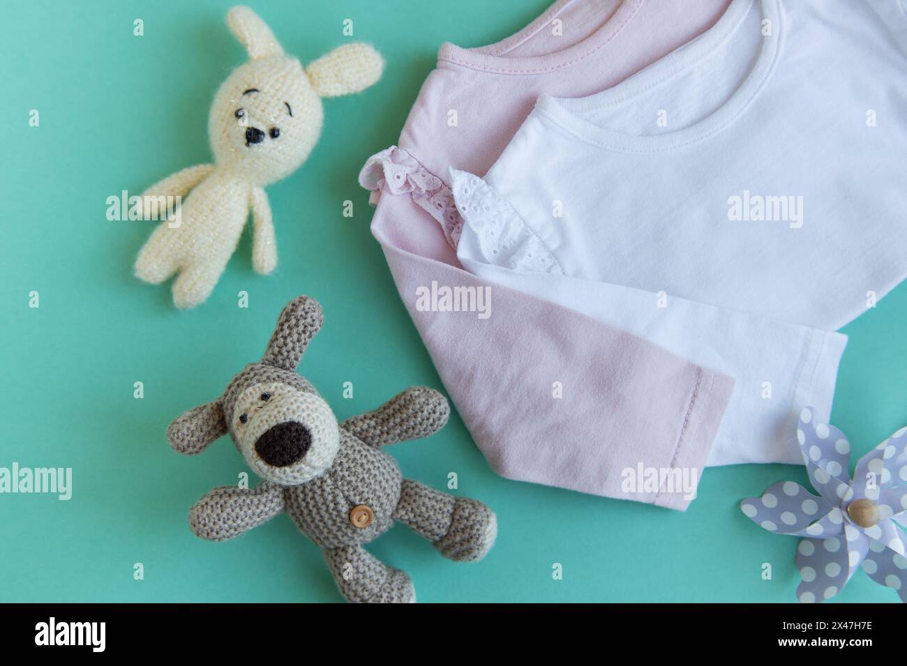 Newborn baby clothing hi-res stock photography and images - Alamy