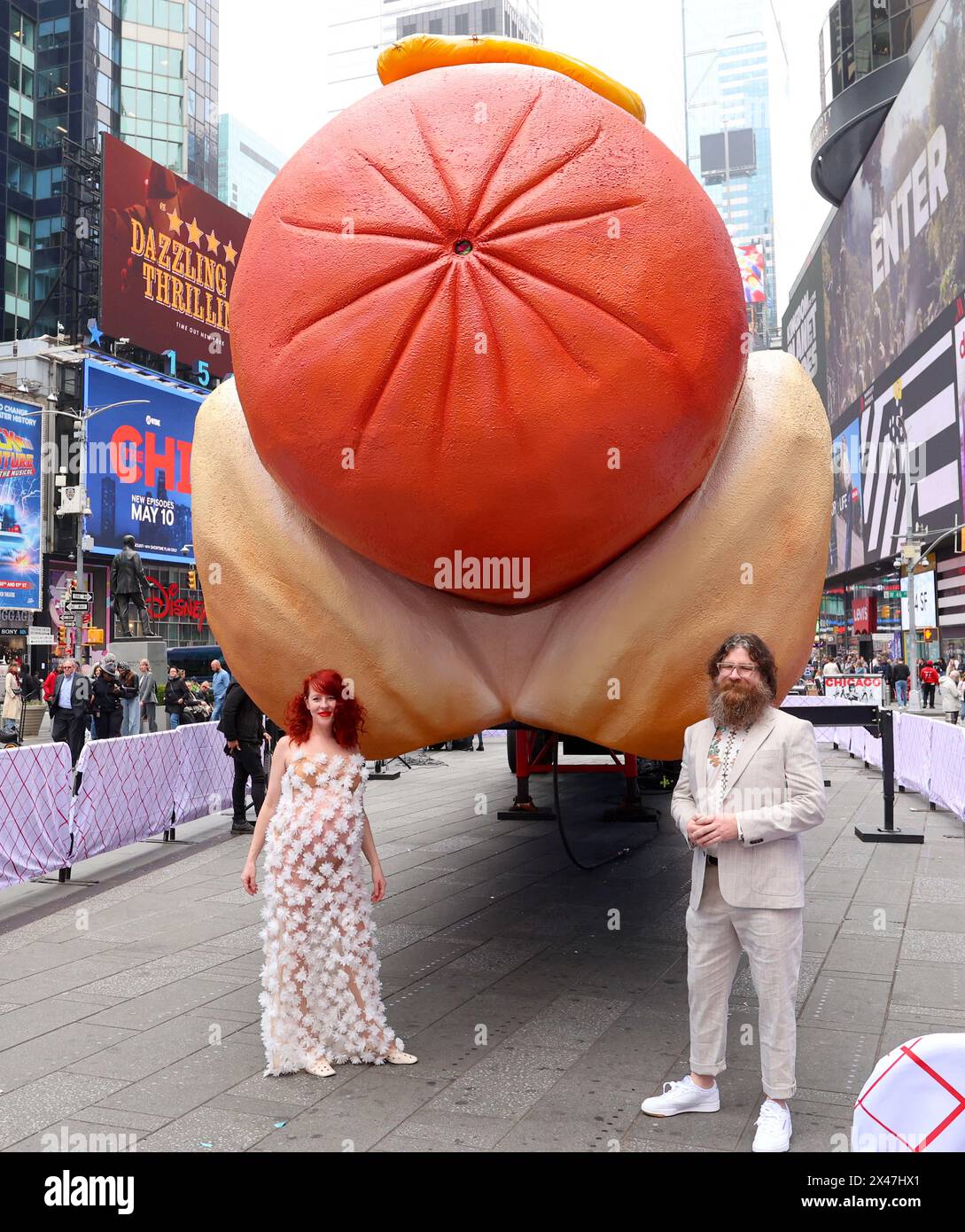 New York City, United States. 30th Apr, 2024. Giant 65-foot-long Hot ...