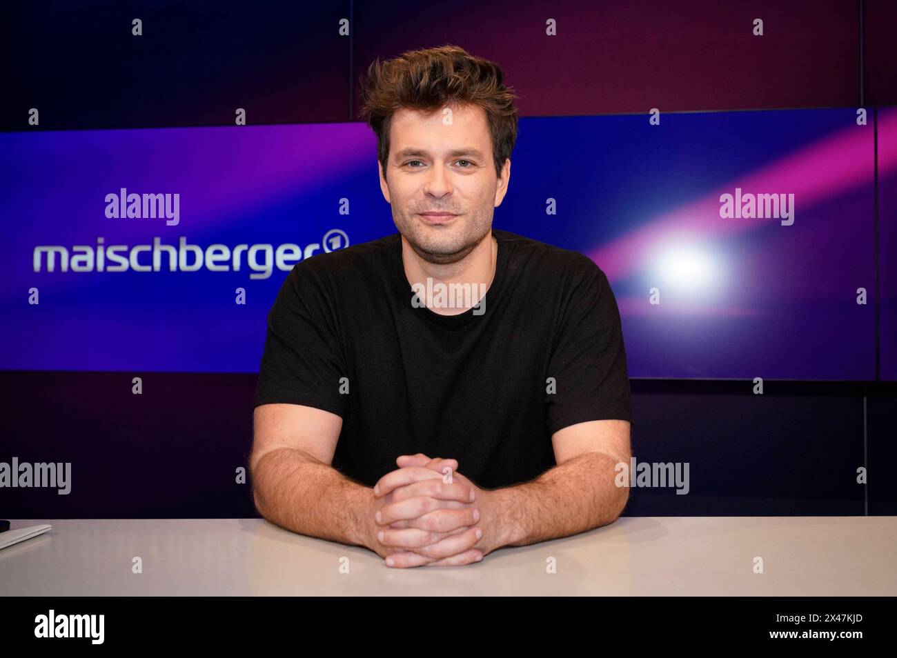 Tilo Jung in der ARD-Talkshow maischberger im Studio Berlin Adlershof ...