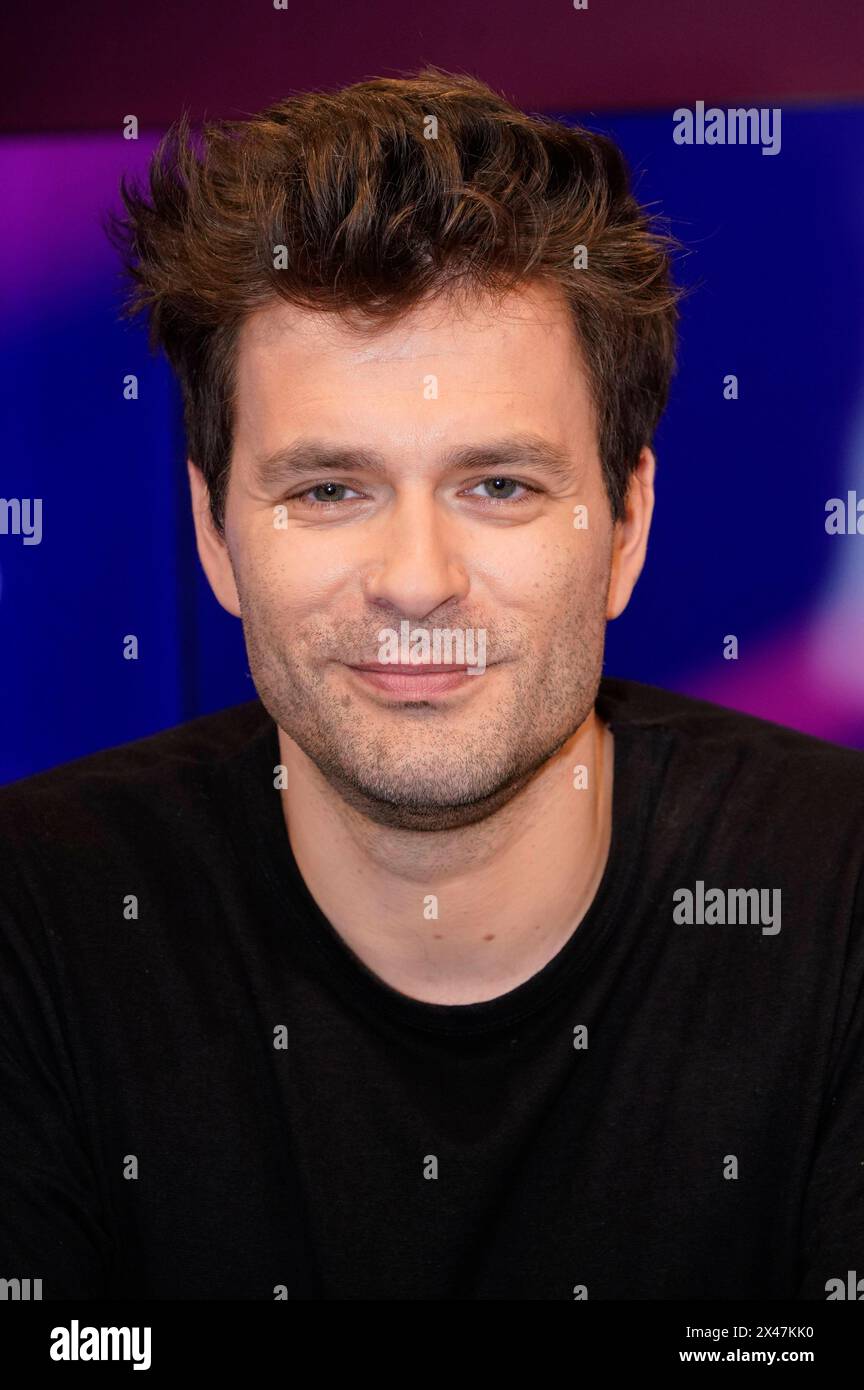 Tilo Jung in der ARD-Talkshow maischberger im Studio Berlin Adlershof ...