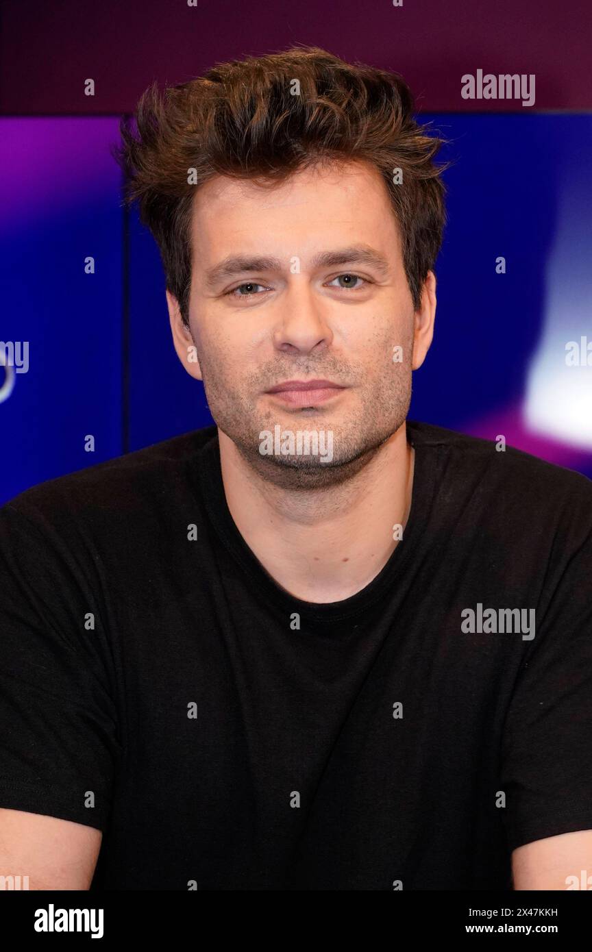 Tilo Jung in der ARD-Talkshow maischberger im Studio Berlin Adlershof ...