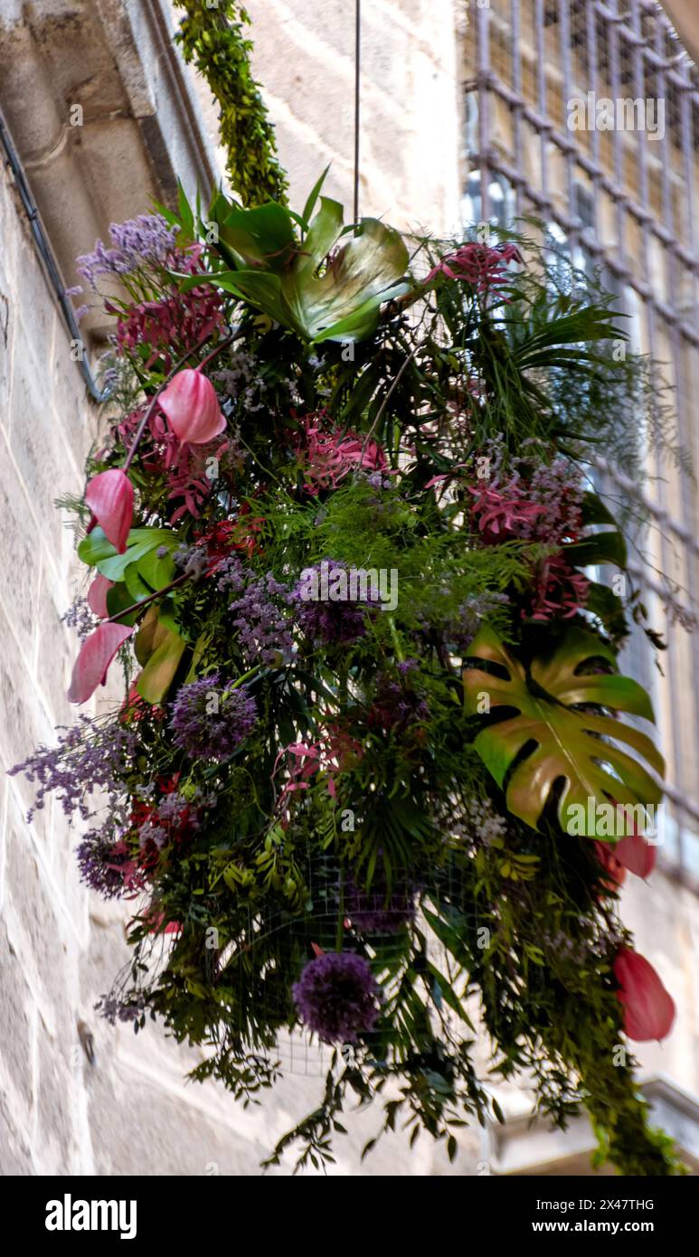 Parade of the Tarasca and the giants and big heads in the Corpus ...