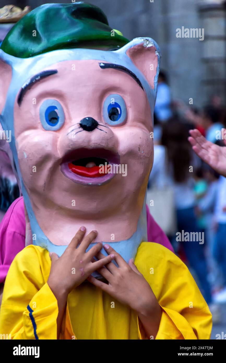 Parade of the Tarasca and the giants and big heads in the Corpus ...