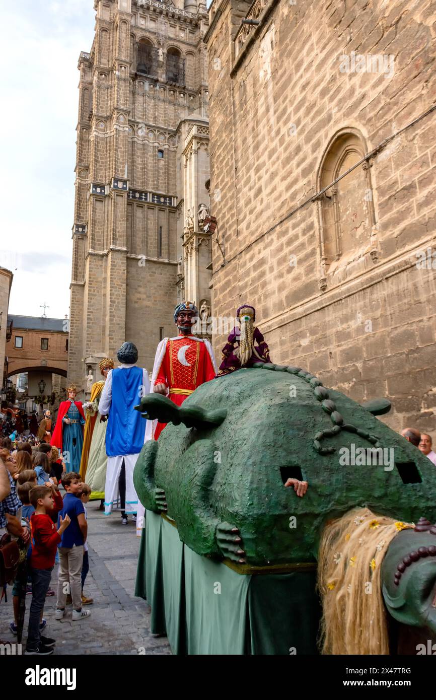 Parade of the Tarasca and the giants and big heads in the Corpus ...