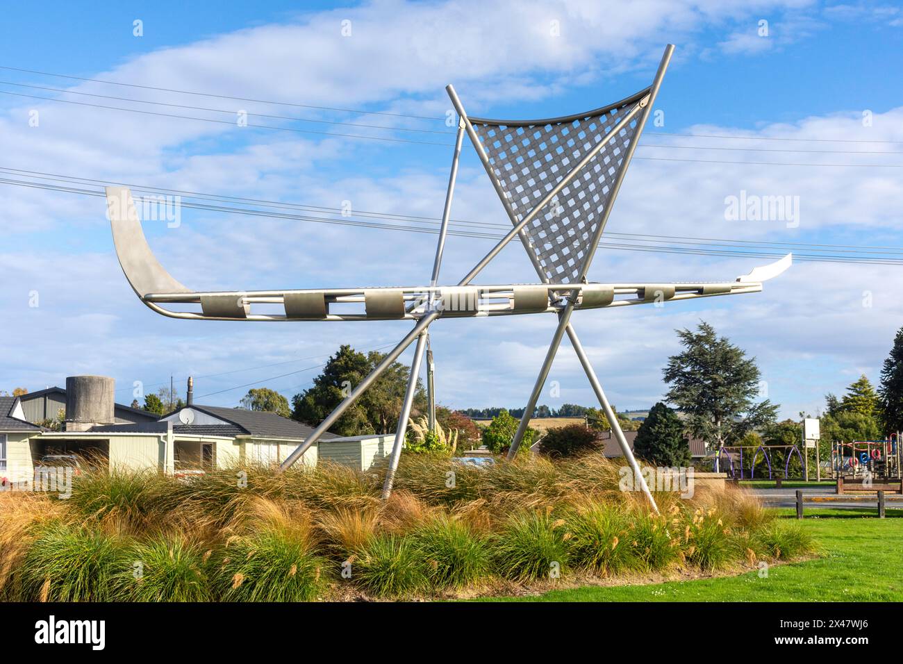 'Stainless Steel Waka', Campbell Street, Owaka, The Catlins Coast ...