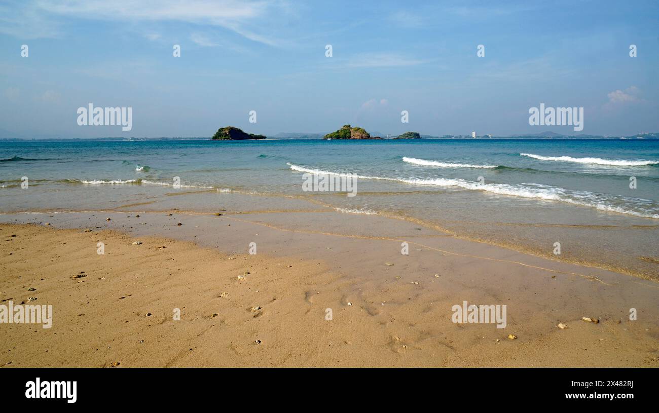 scenic beach at koh thalu island in thailand Stock Photo - Alamy