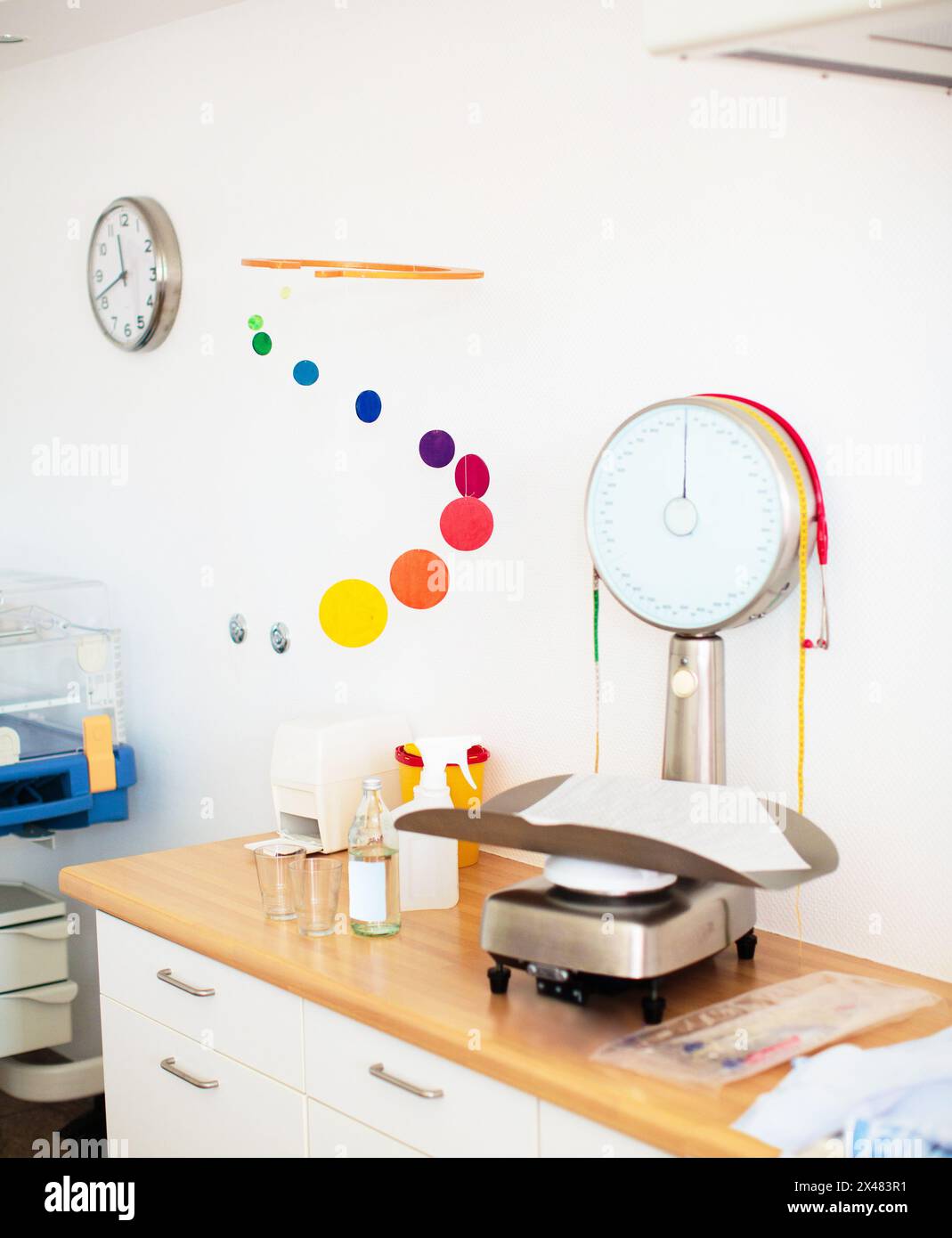 Labor and delivery room in hospital. Doula tools. Wooden mobile chart ...