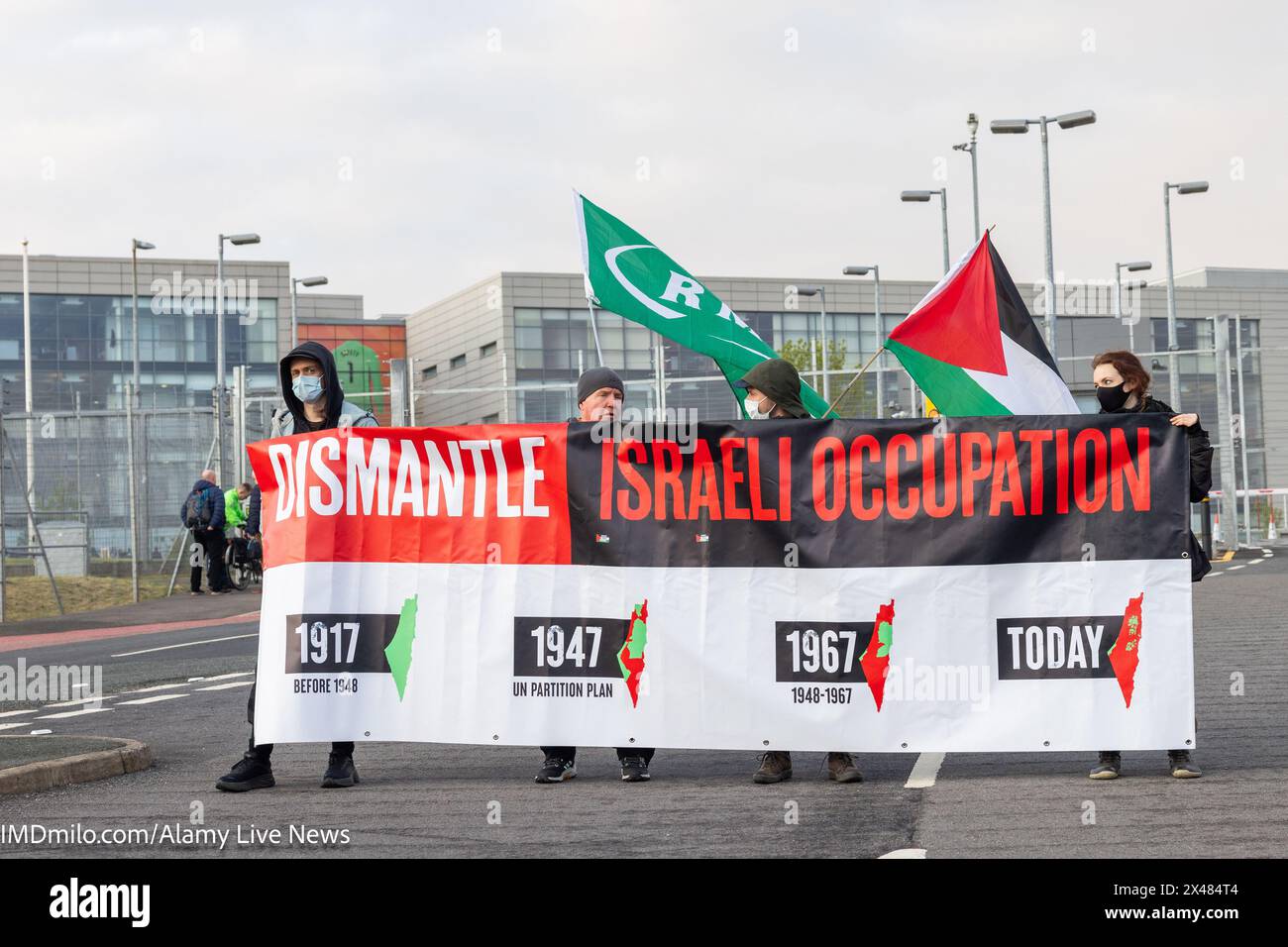 Preston, UK. 01 MAY, 2024. Activists hold "Dismantle Israeli occupation ...