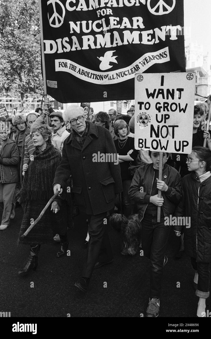 Michael Foot MP (former leader of the opposition Labour Party) with his ...