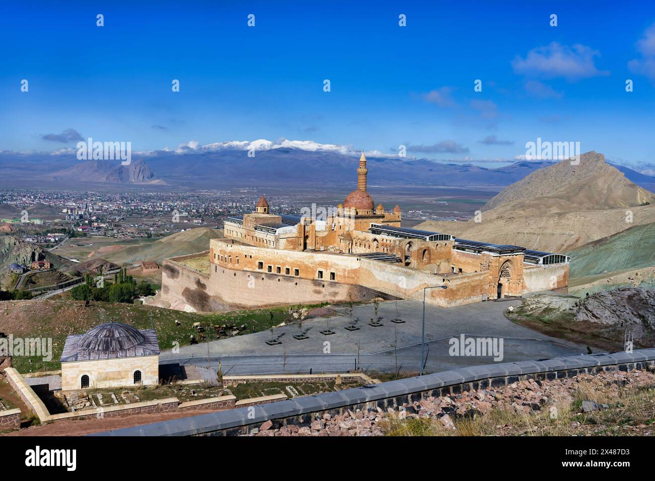 Ishak Pasha palace, Dogubayazit, Turkey Stock Photo - Alamy