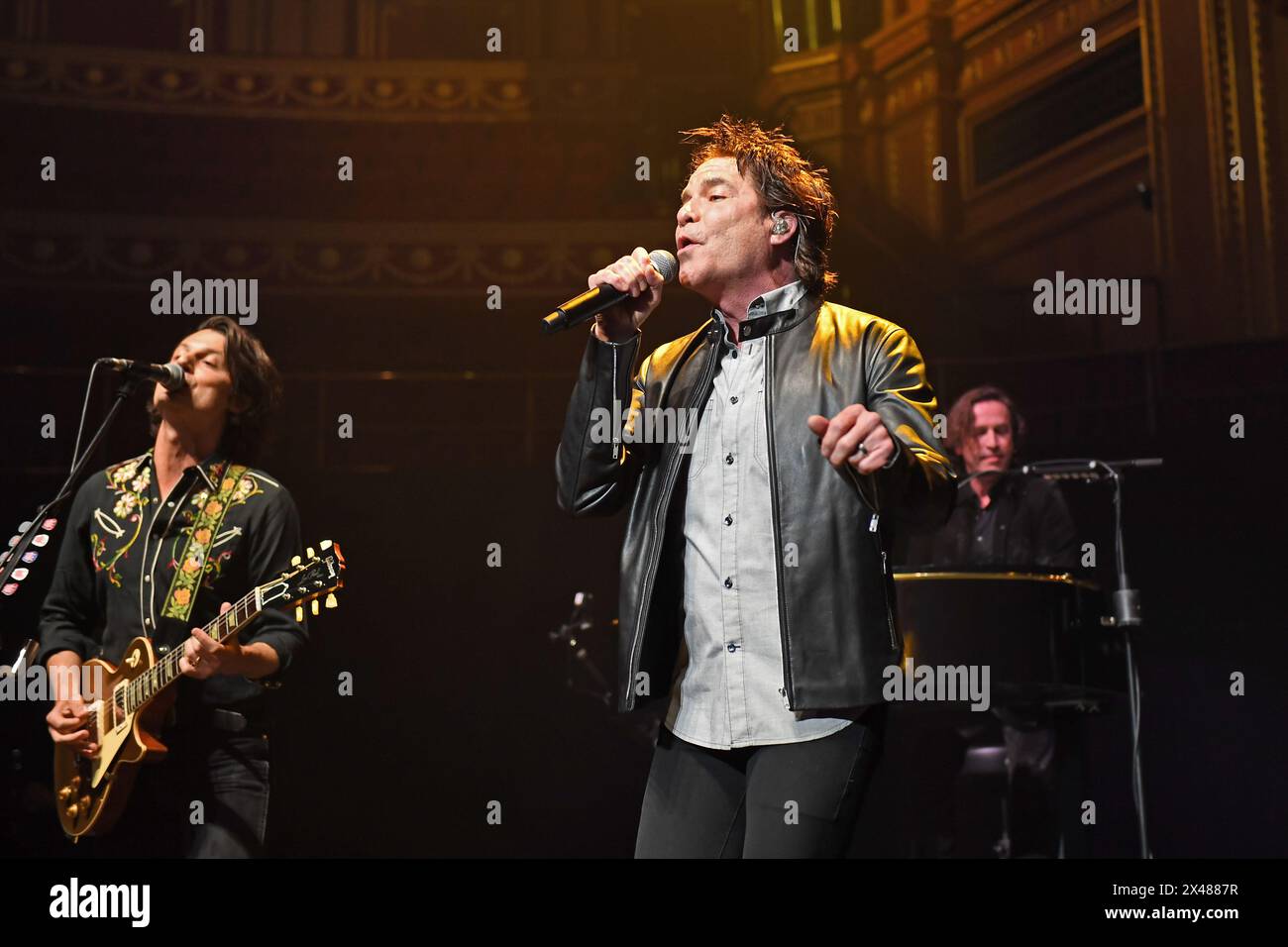 LONDON, ENGLAND - APRIL 30: Taylor Locke and Pat Monahan of ’Train ...