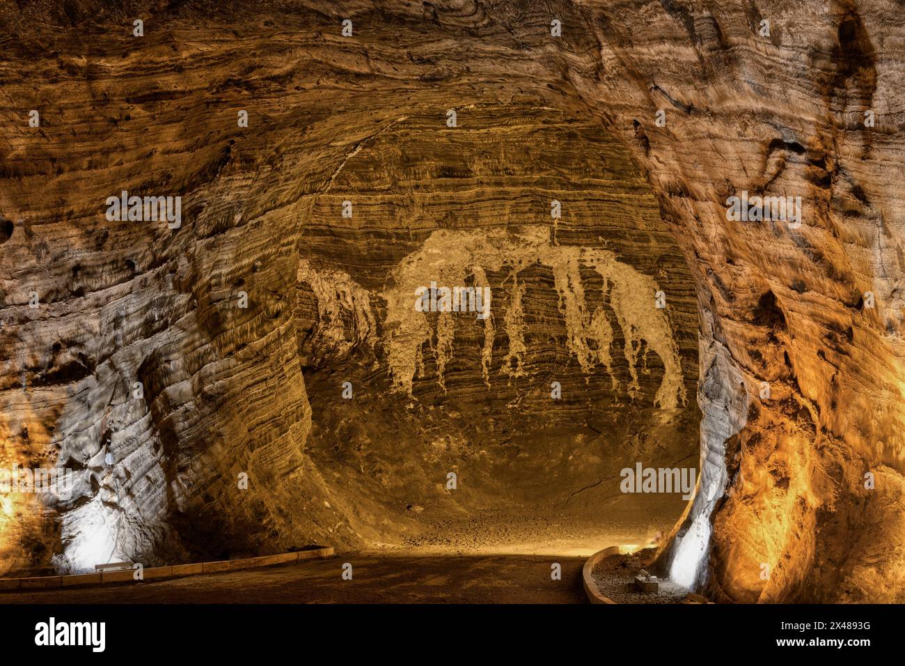 Salt cave halotherapy hi-res stock photography and images - Alamy