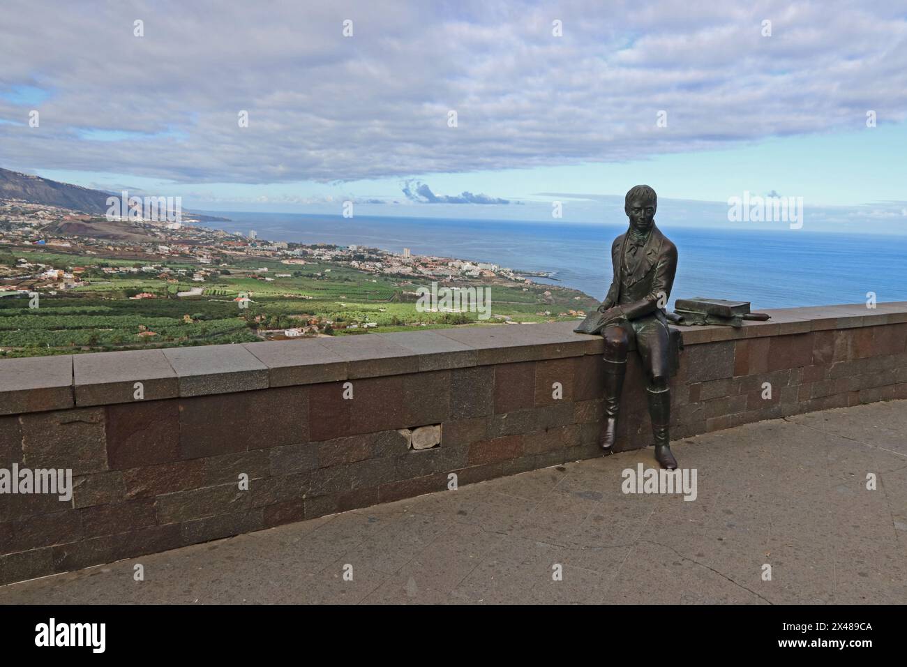 Tenerife von humboldt statue hi-res stock photography and images - Alamy