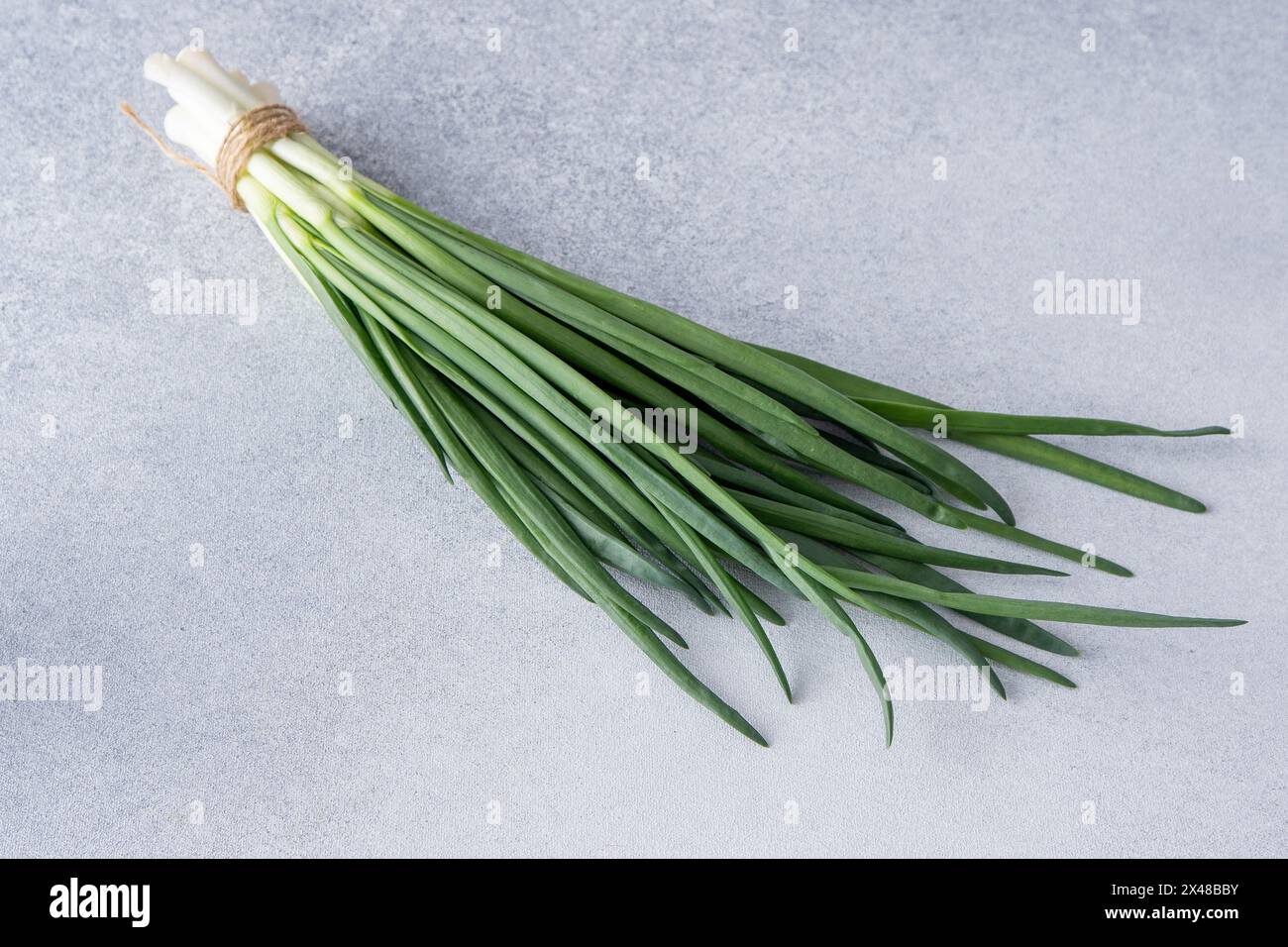 Green organic onion copy hi-res stock photography and images - Alamy