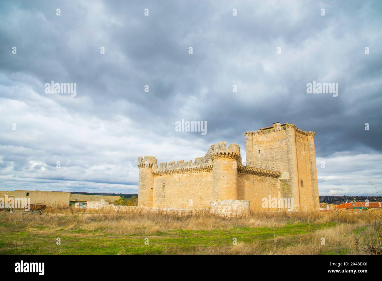 Fortalezas fortalezas fortalezas fortalezas medievales hi-res stock ...