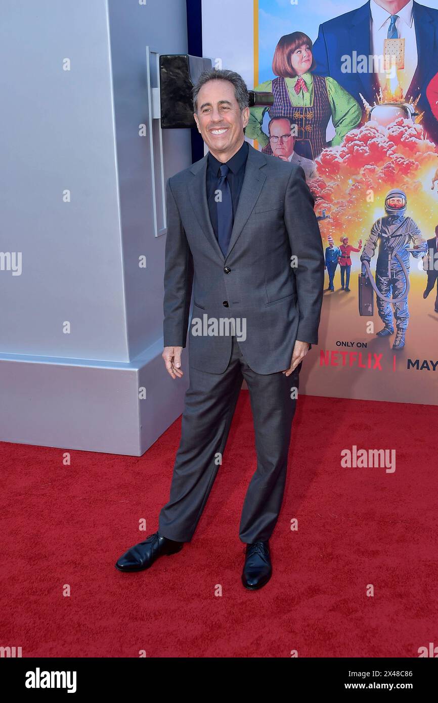Jerry Seinfeld bei der Premiere des Netflix-Films Unfrosted im Egyptian ...