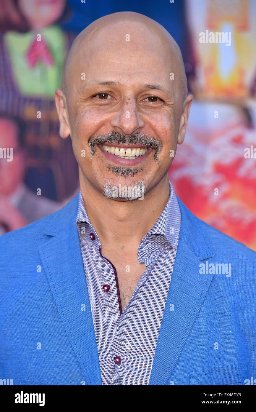 Maz Jobrani bei der Premiere des Netflix-Films Unfrosted im Egyptian ...