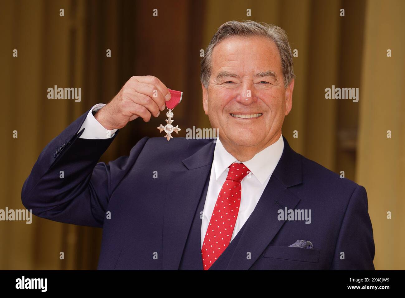 Mr. Robert Stelling (Jeff Stelling), lately Broadcaster, Sky Sports ...