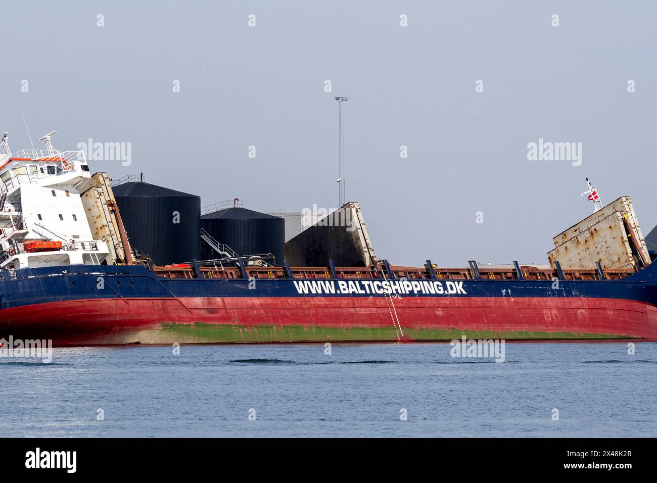 The fire in the cargo ship Rix Munte is now extinguished, Koege, Wednesday the 1st of May 2024 ...